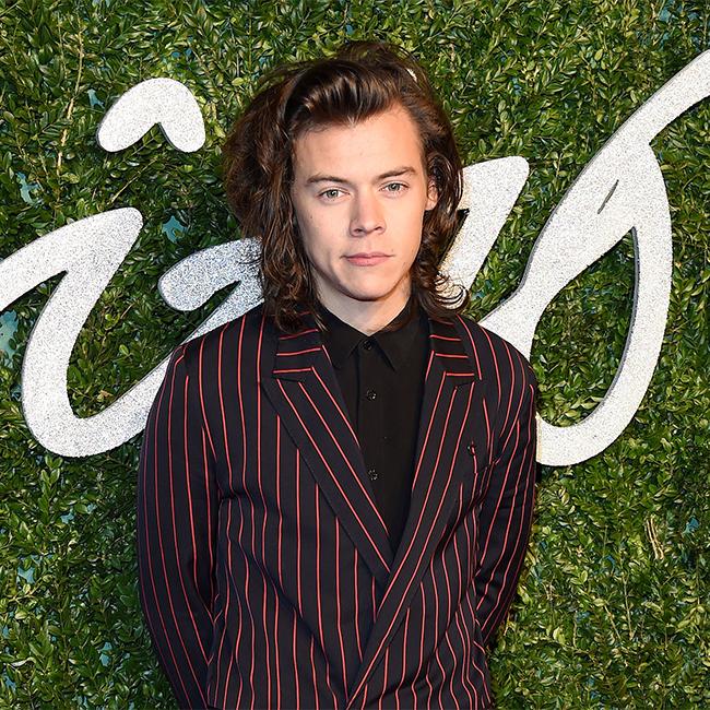 Harry Styles to give up cell phone for movie role - Its The Vibe