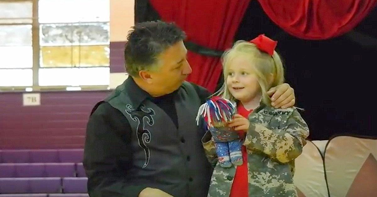 Army Soldiers Surprise Their Daughter At A School Magic Show! - Its The ...