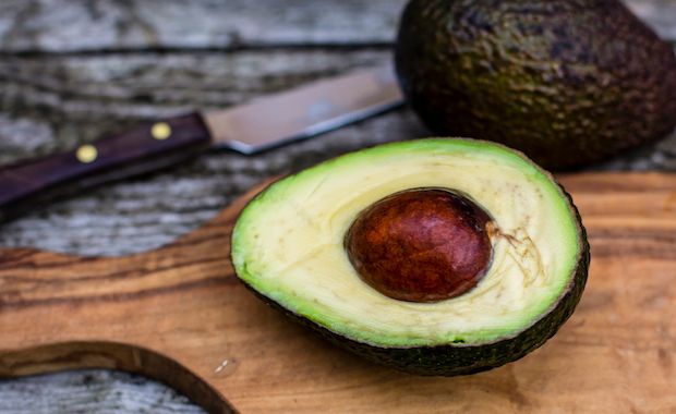 Make Any Avocado Ripe in 10 Minutes With This Food Hack - Your Daily Dish