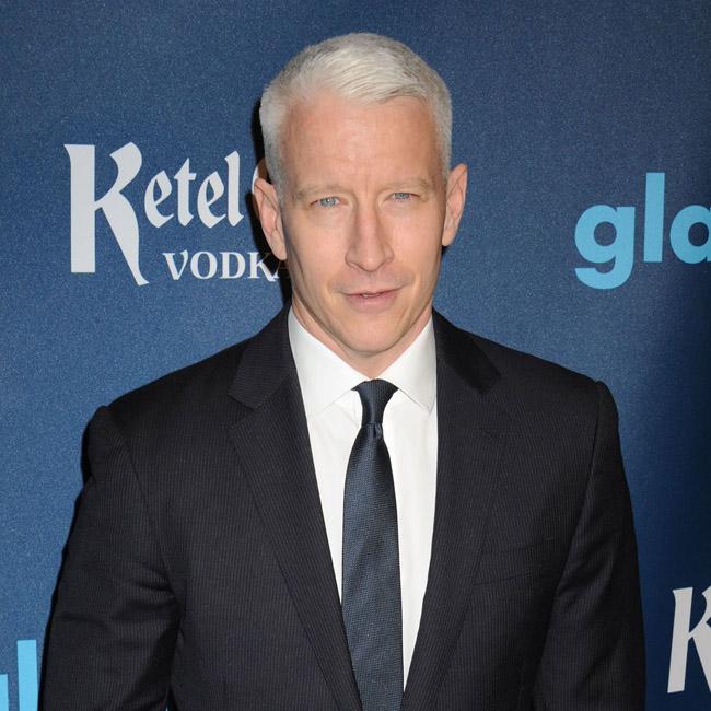 Anderson Cooper cries for Orlando victims - Its The Vibe