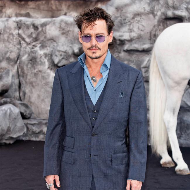 Johnny Depp hires crisis management expert - Its The Vibe