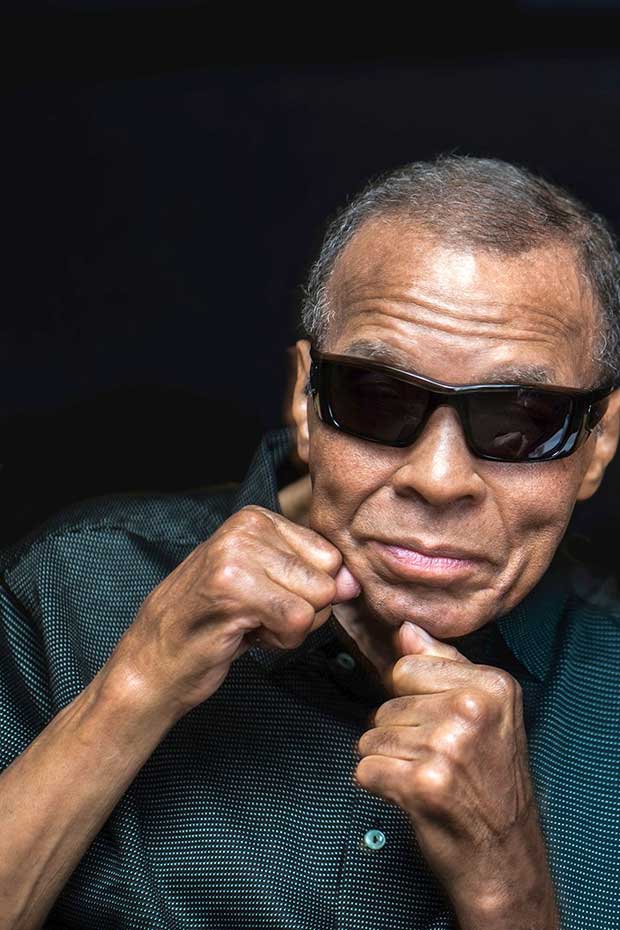 See Muhammad Ali's Final Stunning Photos Taken Just Months Before His ...