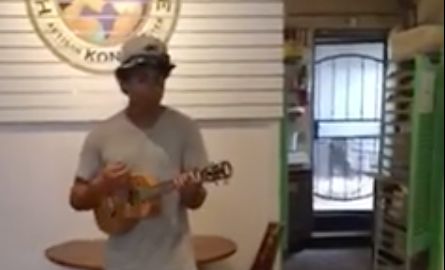This Musician Had No Idea Who Was Standing Right There During His ...