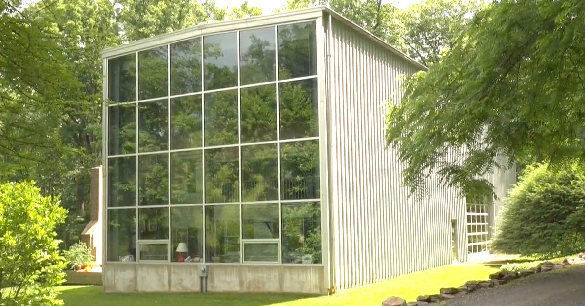 Architect Preserves His Incredible Farmhouse From The 1800s Inside A ...