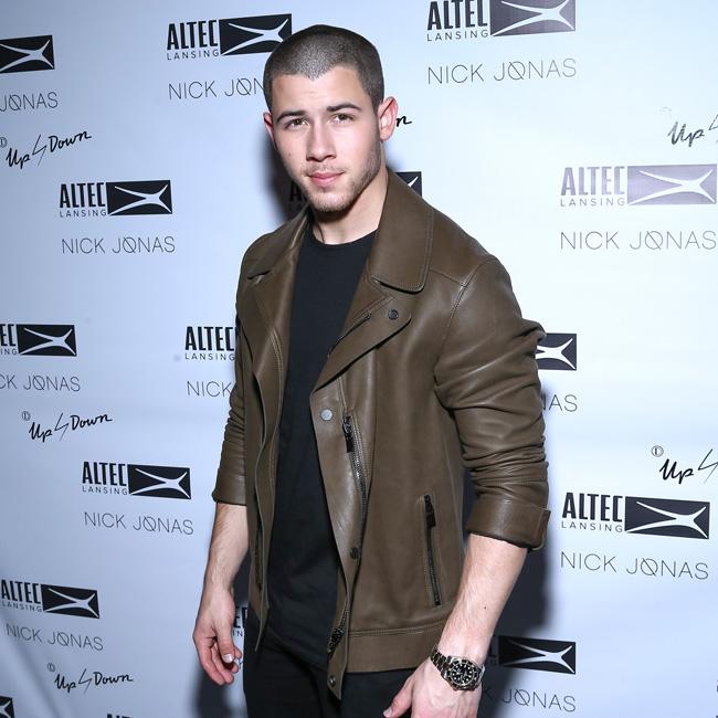 Nick Jonas ate dead bird - Its The Vibe
