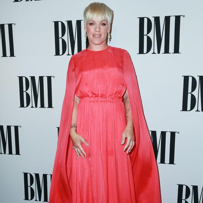 Pink's 'normal' post-baby body - Its The Vibe