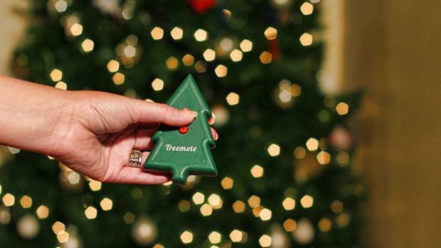 Treemote: Wireless Remote Makes Holiday Tree Lighting Hassle-Free