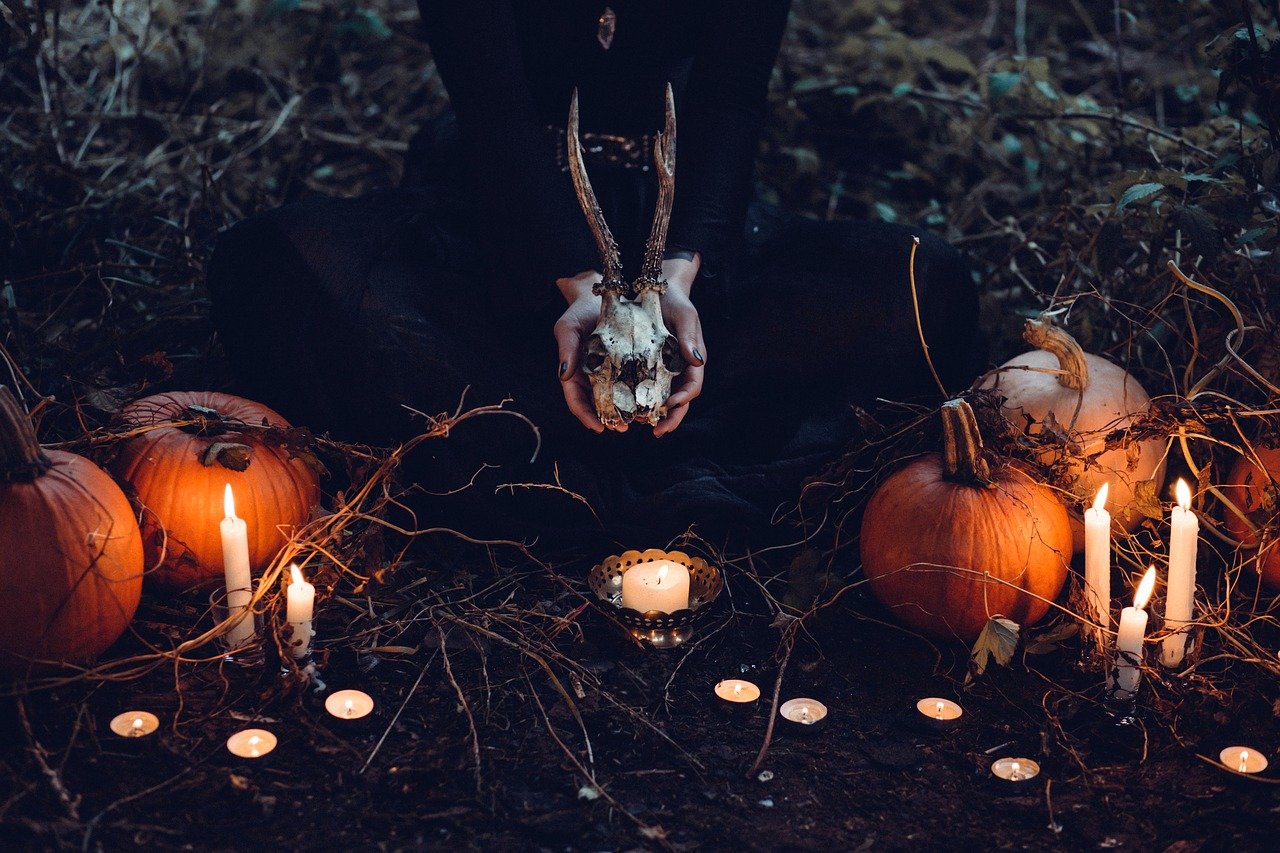 Halloween Facts That Are Both Spooky and Fascinating