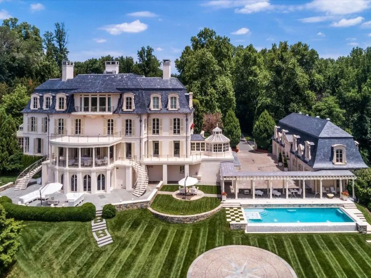 NFL Homes: Professional Football's Most Luxurious Mansions