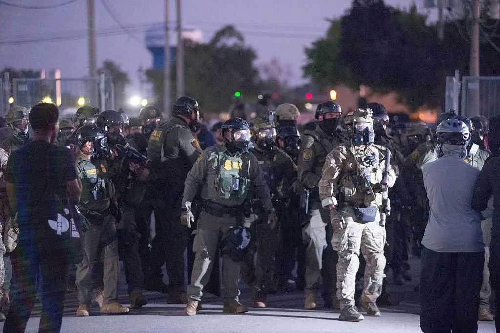 Chicago Lawmakers Demand Answers After Citizens Detained in Federal ...